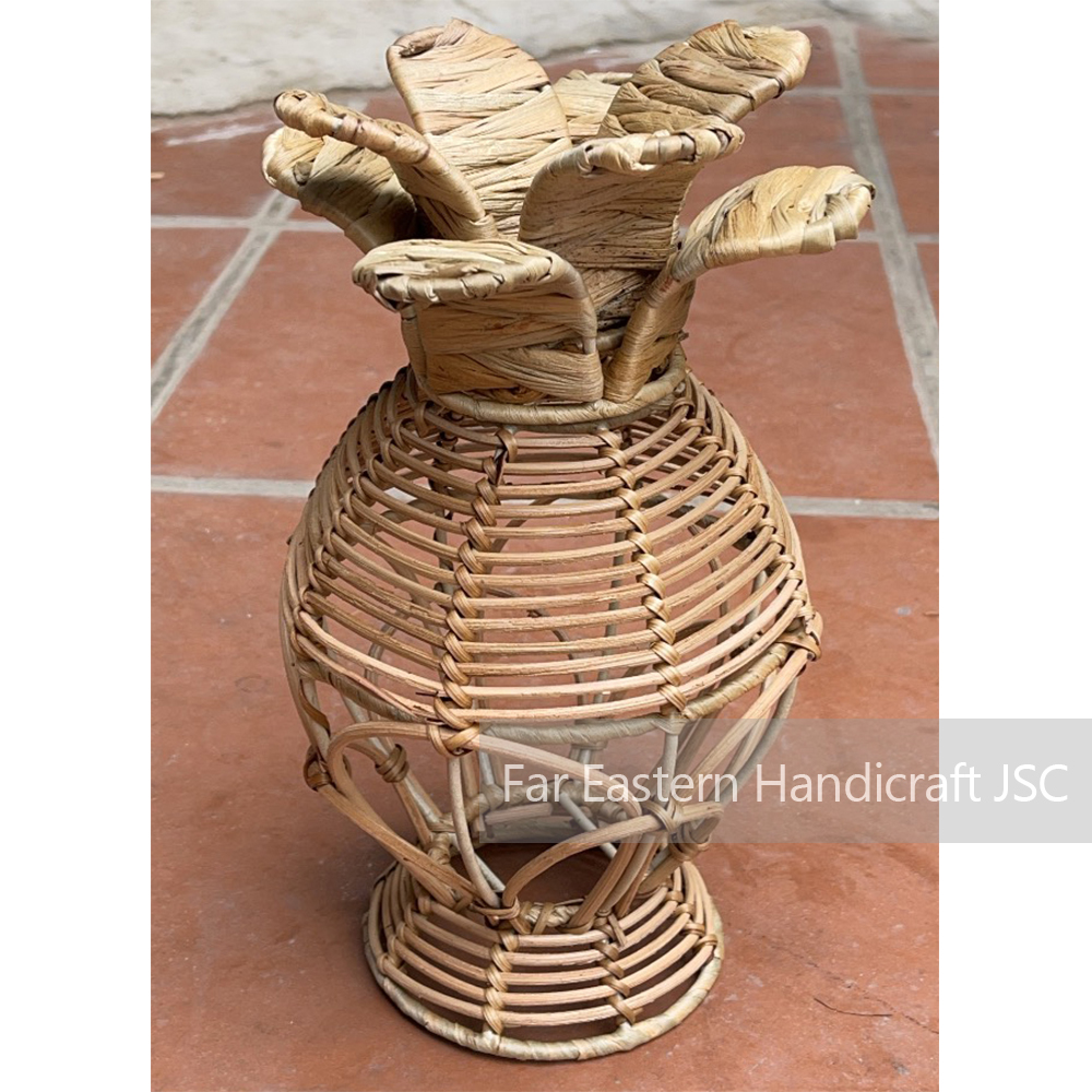 Rattan Lantern 03 - Fehandicraft.com